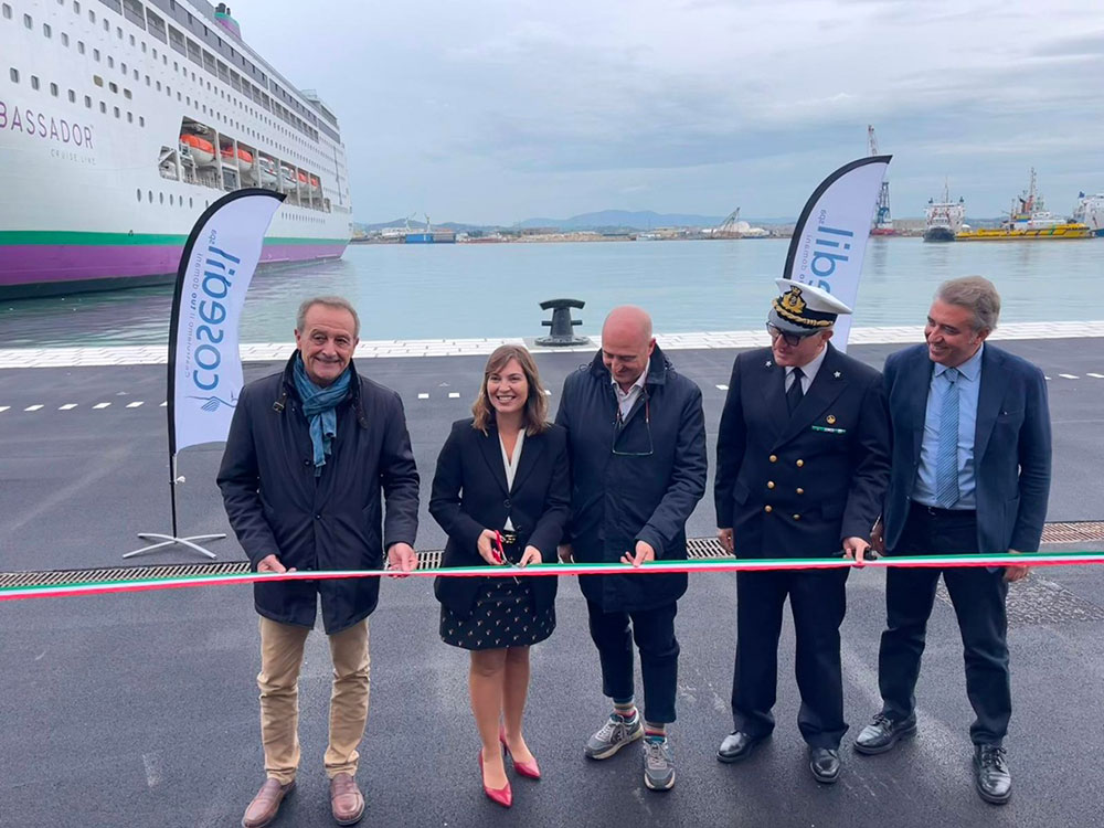 Il porto di Trapani ammoderna la banchina dei traghetti per Egadi e ...